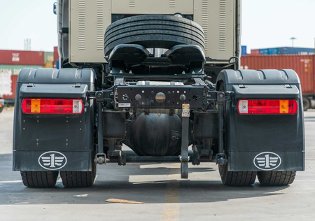 Седельный тягач FAW JH6 4x2 CNG Halol Ribosiz Nasiya Savdo