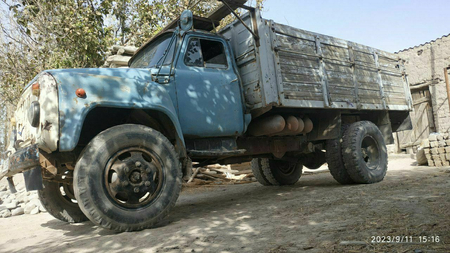 Gaz 53 sotiladi stochi yili 1979 yil