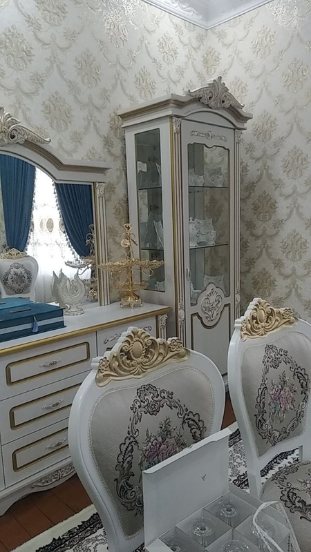 Гостиная мебель, стол стул