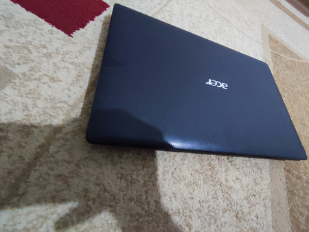 Acer noutbook sotiladi