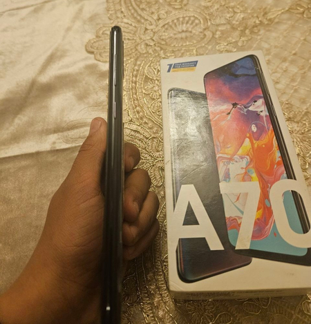 Samsung galaxy a 70