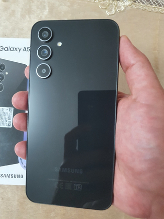 Srochna Sotiladi Samsung Galaxy A54  5G  6/128Gb Black yengi madel