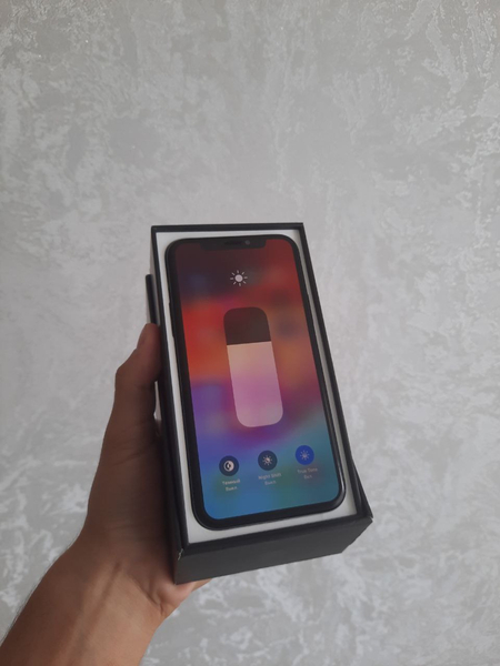 Iphone 11 pro karobka
