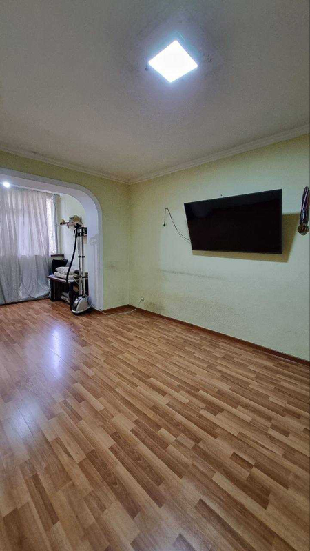 Продаётся 77-серия 2/2/4 Центр 58 м2 м-в. Госпитальный Ойбек Нукусская