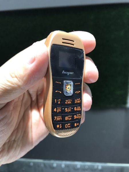 Mini telefon yengii