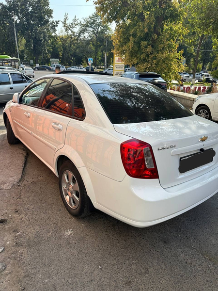 Chevrolet Lacetti (gentra)