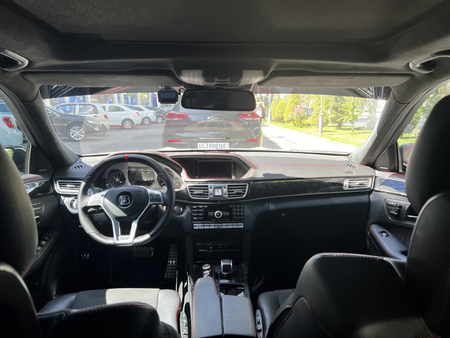 Продается Mersedes E63
