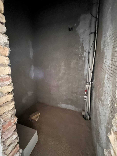 3 хоналик 4 этаж Центральная аптека