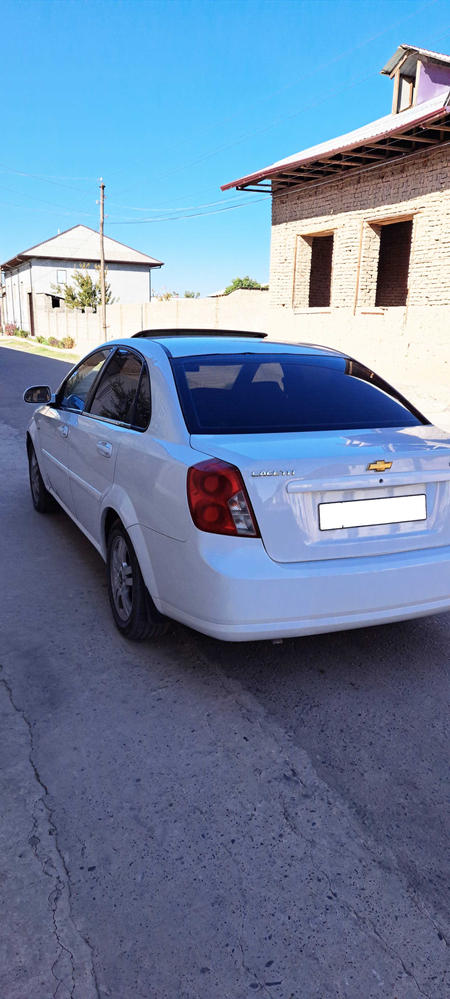 Lasetti 1.8 2009
