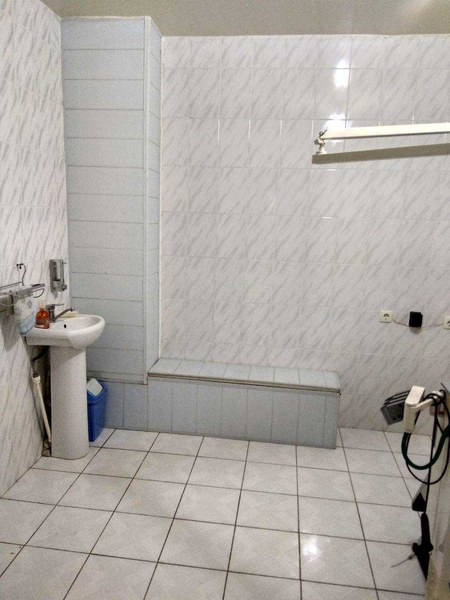 Продается нежилое помещение на 1 этаже, 160 кв.м