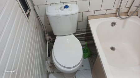 1 xonali uy San\\\'at instituti va lakamativ parki yonida.