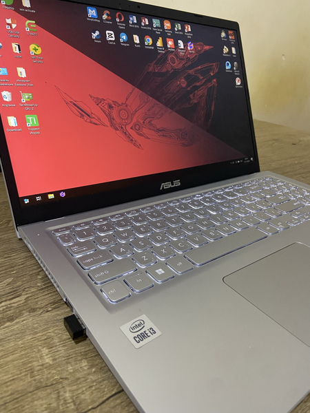 Asus Vivobook Core I3 rost oladiganlarga dangal kelishtirib beraman