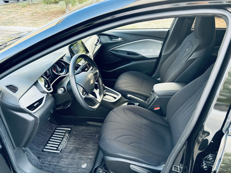 Продаётся Onix Premier 2 (автомат)