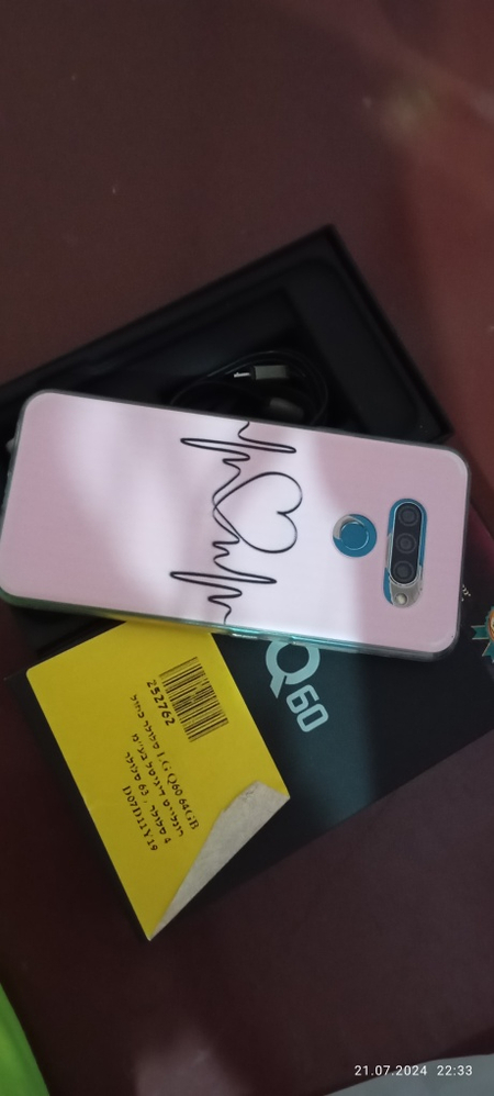 LGQ60  64GB Пользовали телефон 1 год!