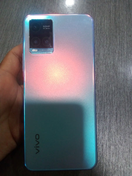 Vivo y33s 128 gb