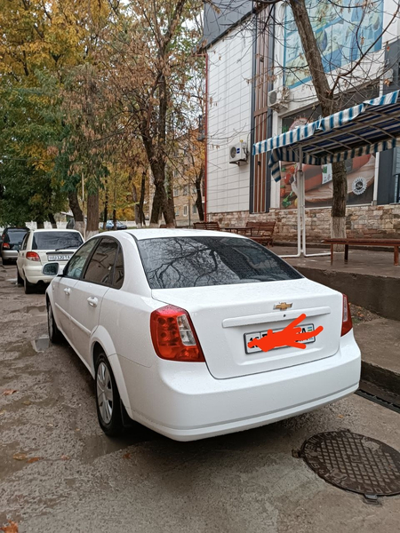 Продаётся джентра 2-позиция
