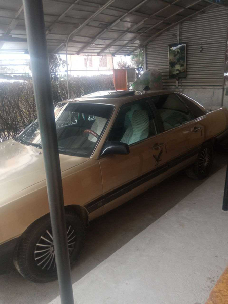 Audi 100 Срочна сотилади