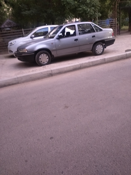 Nexia 1 CONC  1999-yilgi moshina gaz metan