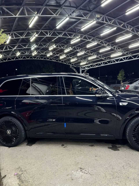 Лисиан 9, Ультра