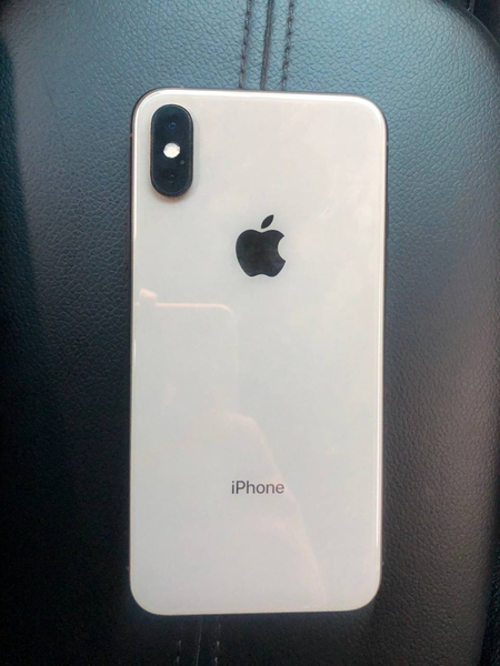 Срочна сотилади iPhone xs 64gb ideal