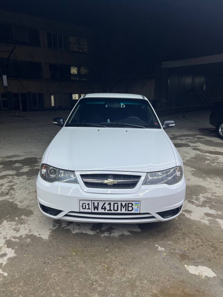 Nexia 2 donc 1.6 sotiladi.