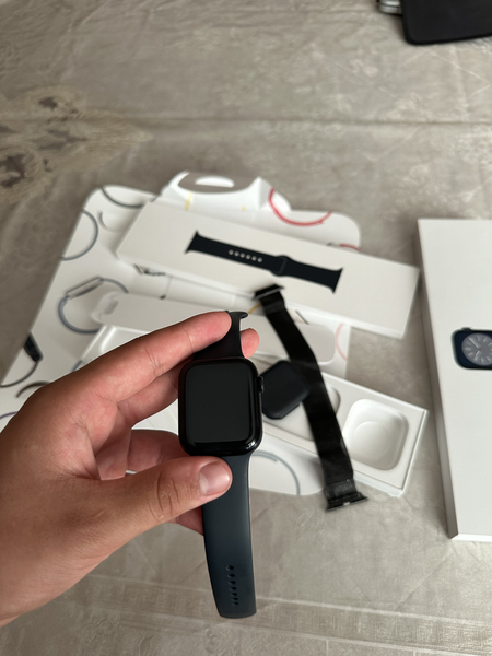 Apple Iwatch 8/45 midnight IDEAL