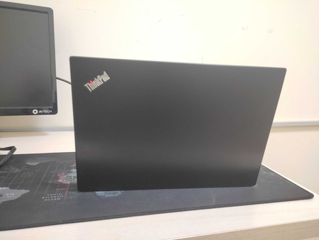 O`qituvchi va talabalar uchun kuchli noutbuk lenovo i5 16/512