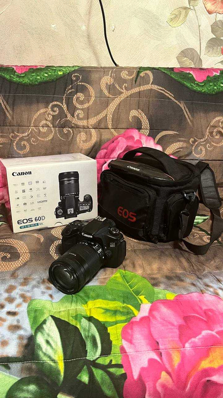 Canon EOS 60D kit kamera