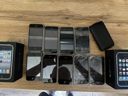 Продам все сразу потодному И так далее не продаеться ! Iphone