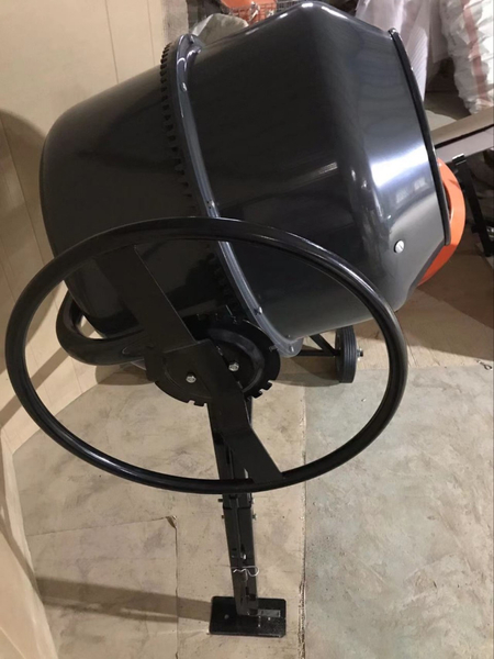 Бетона мешалка 120/250л