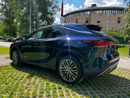 Lexus RX Strong Hybrid