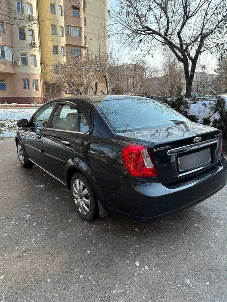 продается Lacetti 1,8.