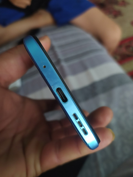 Redmi 12 holati alo