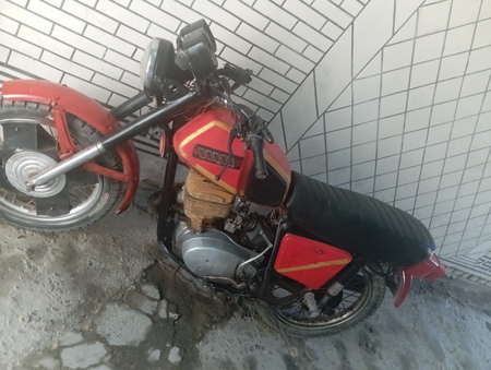 Yurib turipdi vagonlari yaxshi