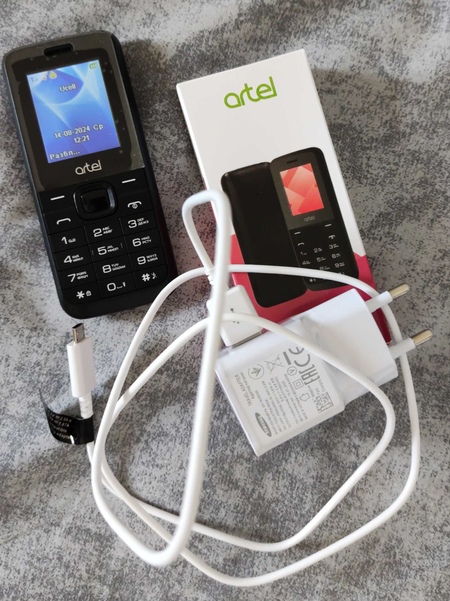 Poco f 3 6/128 global как новый пару месяцев ему 2IMEI+ зарег.полн.ком