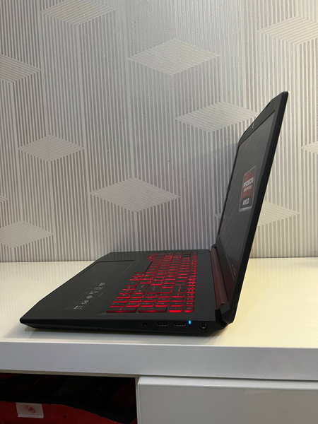 Acer noutbook sotiladi