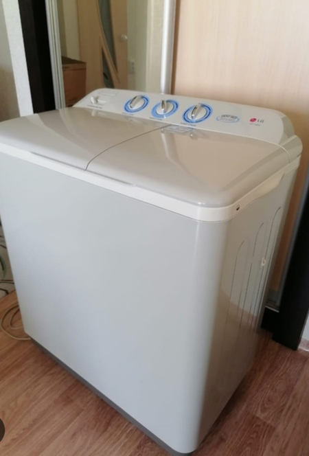 Продается стиральная машина Lg  10 кг