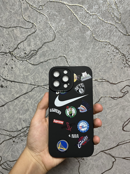 • Чехол на iphone 14 pro