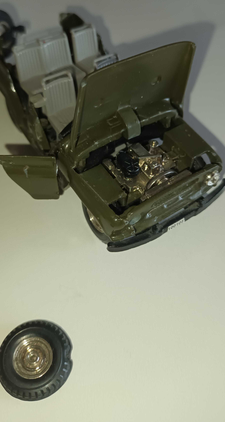 Модель авто Уаз-469 1/43