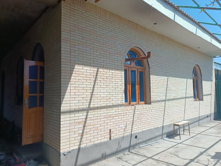 Padrashifka gʻishtlari UZB
