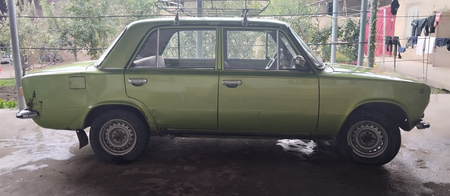 Jiguli sotiladi vaz