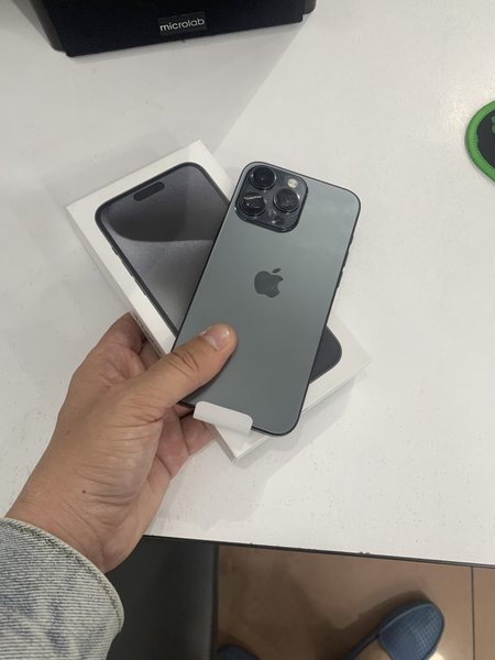 iPhone 15proMax LLA 512gb dubay