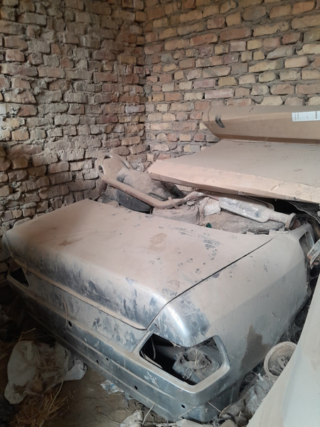 Прадаётся запчасьти w124