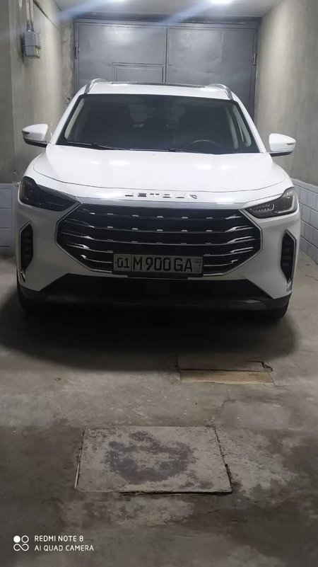 Автомобиль JETOUR