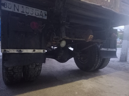 Zil 130 sotiladi