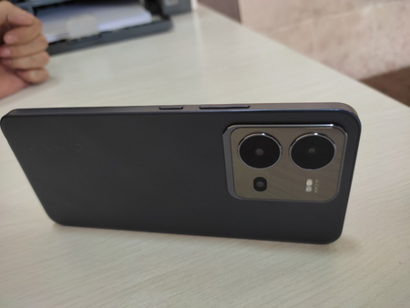 Vivo v25e 16.128 GB fount toch 12 ideal holatda abenam bor