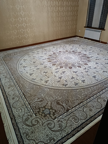 Gilam sotiladi beshga besh 5×5