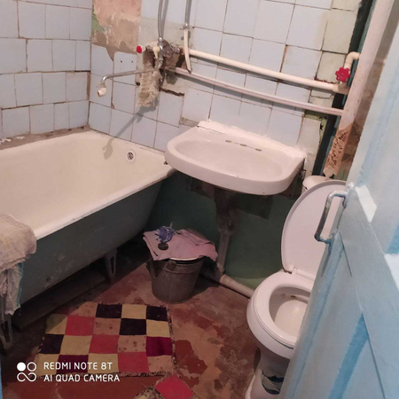 Эълон№4372  1 хона 2 хонали ғиштли квартира.