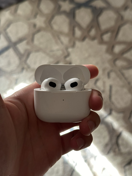 Airpods 3 в отличном состоянии