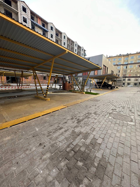 Габус Продается 4 комнатная коробка Алайский рынок ТЦ Супер Центр